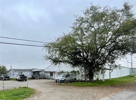 601 Lily St Corpus Christi Tx 78408 601 Lily St Loopnet