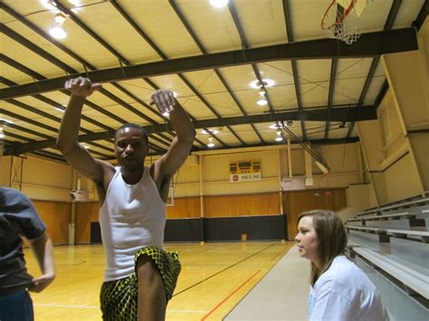 Djeff Performing The Crane