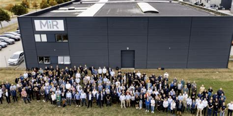 Mobile Industrial Robots Y Autoguide Mobile Robots Se Fusionan