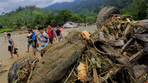 Chuvas E Inundações Deixam Ao Menos 50 Mortos Na Indonésia Mundo