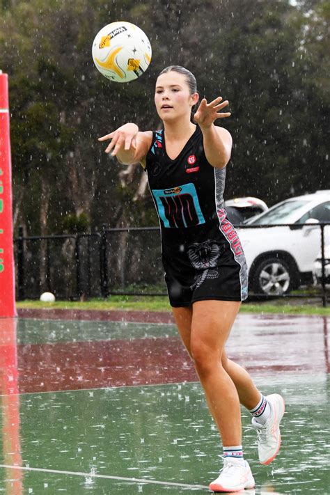Four Weeks Of Fabulous Netball Cranbourne Star News