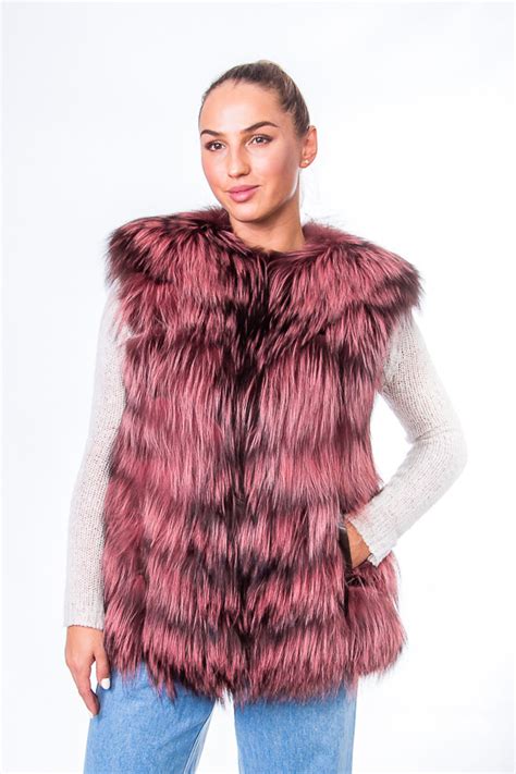 Жилет з хутра чорнобурки