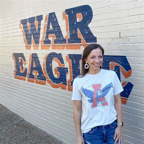 🦅 Big Auburn Light Mae Rose Handmade Clay Design