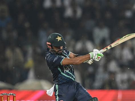 Pakistan Vs England Babar Azam Equals Virat Kohli For Big T20i