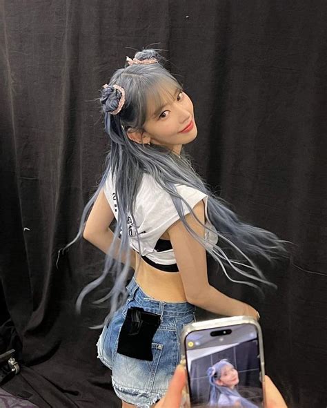 Pin By Michael All Ado On Iz One Eyes On Me Sakura Miyawaki Kpop Girls Sakura