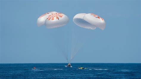 La Capsule Crew Dragon De Spacex Revient Sur Terre En Toute Sécurité
