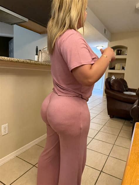 Baddies Pawgs And Whooties Shesfreaky