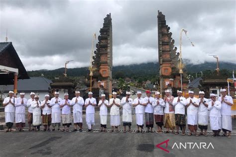 Polda Bali Turunkan 416 Personel Amankan Upacara Di Pura Besakih