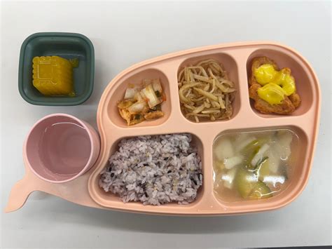 우송대학교 우송유치원 부모공간 급식사진