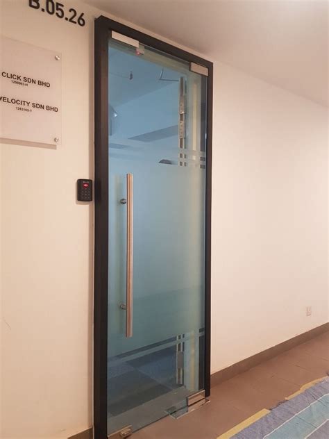 Pintu Kaca Tebal 12mm L Kalis Pecah Tempered Glass Door Services