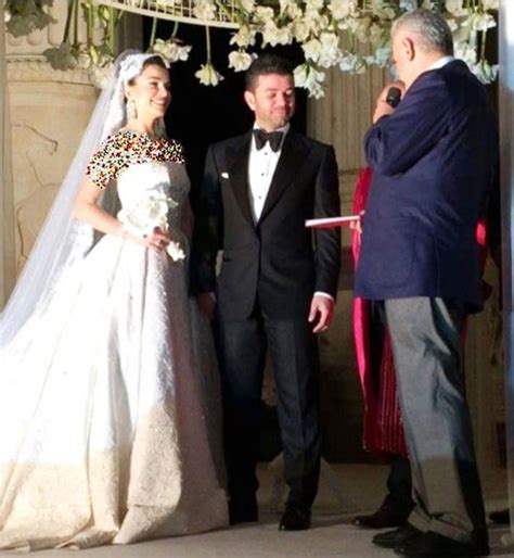 ابرو گوندش پس از طلاق از همسر ایرانی اش دوباره ازدواج کرد خانم