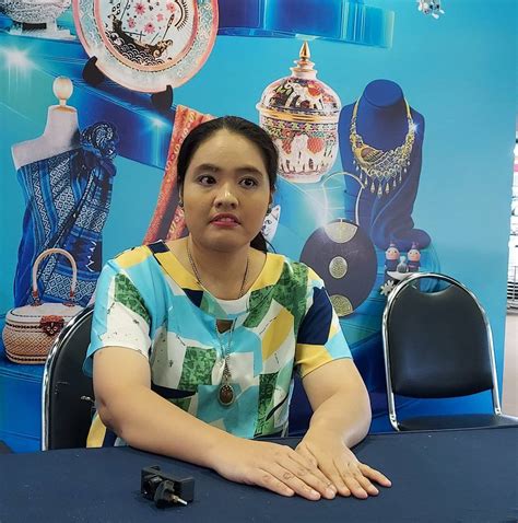 Songtopia ดาวนับล้านที่ลอยอยู่บนท้องฟ้า ~ เธอหมุนรอบฉัน ฉันหมุนรอบเธอ เพลง เฉลียง ที่หลายคน