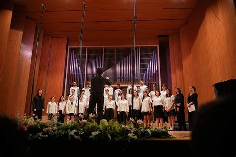 სამუსიკო სემინარიის გუნდი Facebook