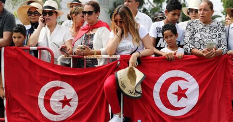 تونس بوادر أزمات متصاعدة