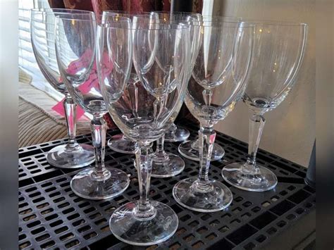 9 Stemware Glasses Possibly Crystal Not Sure Lindsay Auctions Llc