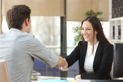 3種の「褒め会話術」で、モテる雑談力をつける！ 吉井奈々の恋愛コラム All About