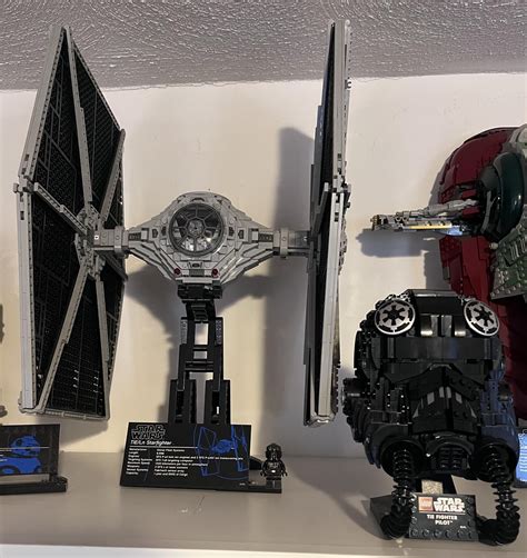 The Mando Head And Helmet Rlego