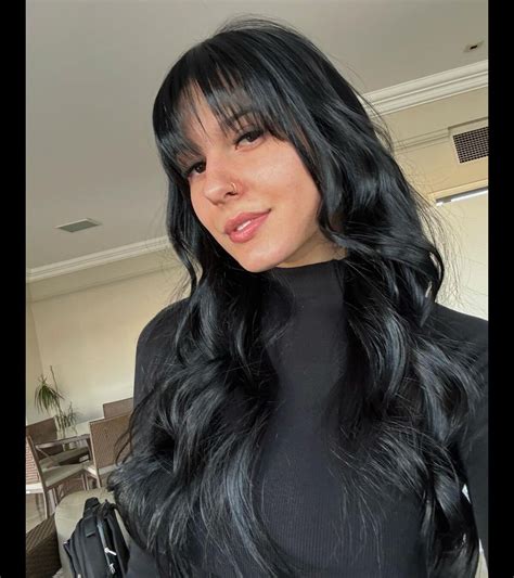 Foto Ana Castela Apostou Em Uma Franja Mais Curta E Despojada Vale Apostar Em Secadores Ou