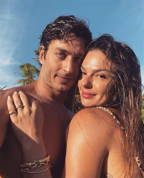 HZ Isis Valverde e André Resende terminam casamento após 3 anos A