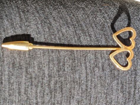 12k Gold Heart Hat Scarf Lapel Pin Gem