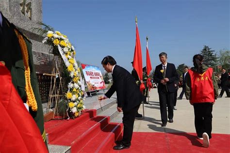 县人大机关“缅怀英烈筑忠魂 传承红色 树新风”清明祭英烈活动 新蔡人大