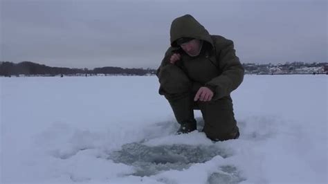 Рыбалка в затоне для кораблей! Что я делаю с пойманной рыбой ...