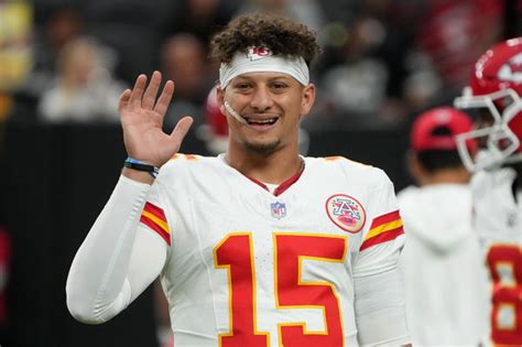 Pat Sr Confirms Patrick Mahomes Retirement Stance As Chiefs Qbs Dad