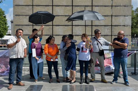 Dos mujeres una lucha los desaparecidos en Guerrero Pie de Página