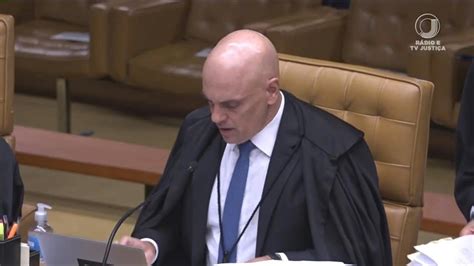 Moraes Vota Por Condenar A 17 Anos De Prisão 1º Réu Por Atos Golpistas