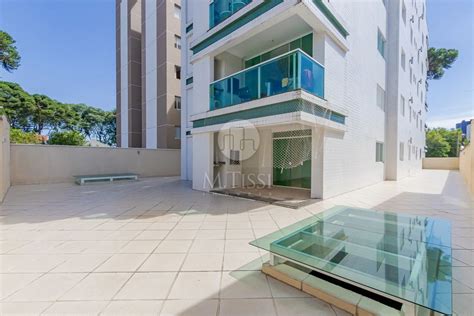 Apartamento na Rua Professor Sebastião Paraná Vila Izabel em Curitiba