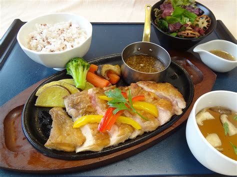 岡山ルートサービス 食欲全開！食べることを楽しむ秋メニュー！！