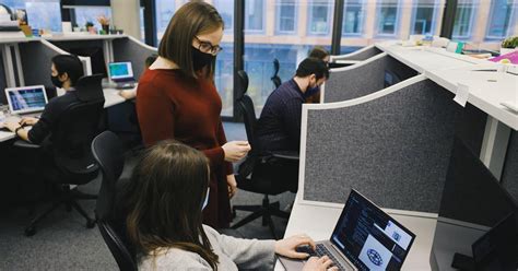 This Computational Chemist Is Experimentalists Secret Weapon In The Hunt For New Materials