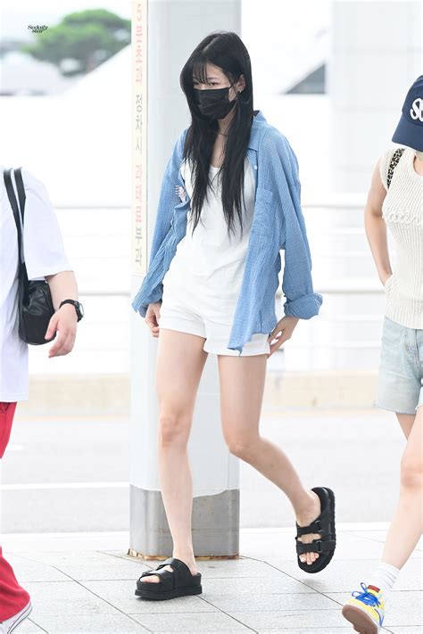 Kazuhas Feet