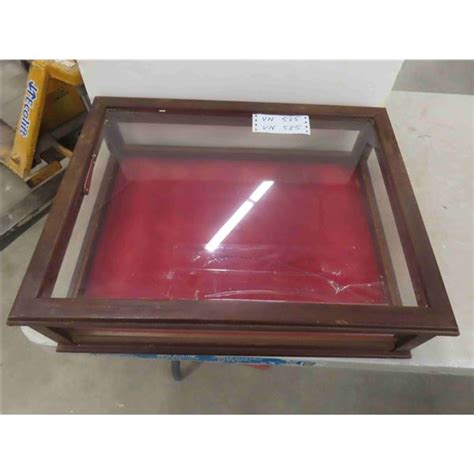 Display Case With Hinged Lid 6 X 18 X 23 Top Glass Is Cracked Mcsherry Auction Service Ltd
