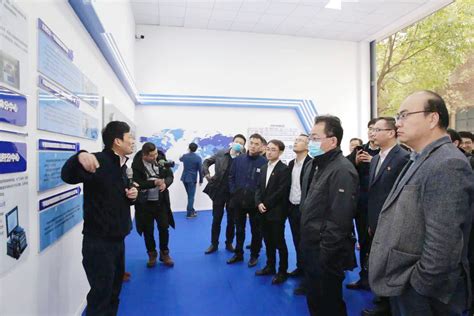 嘉兴市特色产业工程师协同创新中心现场推进会召开 上海交大平湖智能光电研究院