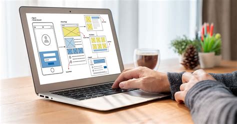 Difference Between Desktop Apps And Mobile Apps In 2025
