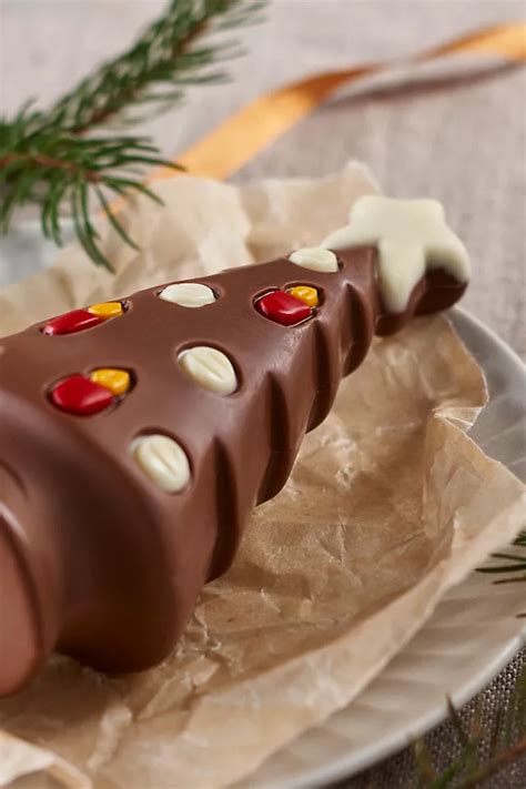 Charbonnel Et Walker Chocolate Christmas Tree Terrain