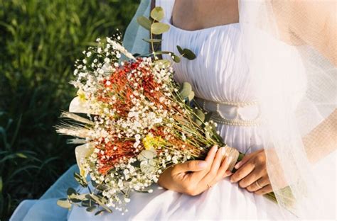 Everything You Need To Know About Wearing Your Wedding Veil Wedding