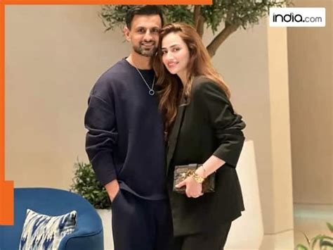 Sania Mirzas Ex Husband Shoaib Malik To Divorce Third Wife Pakistani