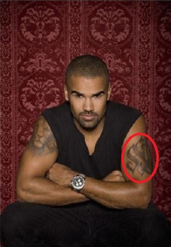 Shemar Moores 6 Tattoos And Their Meanings Body Art Guru
