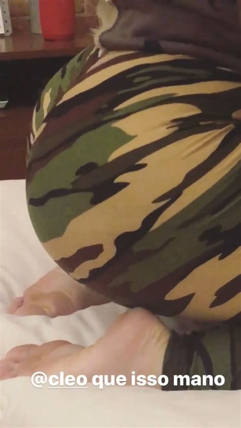 Cleos Feet