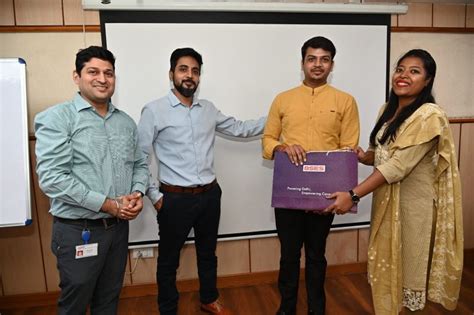 Yash Goel On Linkedin Newbeginning Careergrowth Excitingtimes Joiningbses 13 Comments