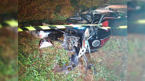 Homem Morre Após Perder Controle Da Moto E Bater Em Estrutura Metálica