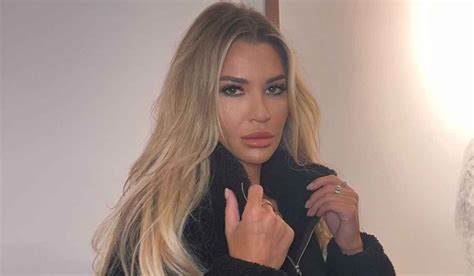 Christine Mcguinness Shows Off Her Curves In A Daring Photoshoot At Her