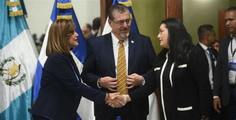 El Tribunal Electoral De Guatemala Suspende El Partido Del Presidente