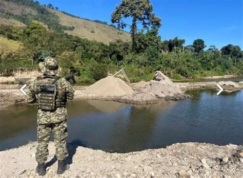Polícia Flagra Degradação Ambiental em Angra dos Reis Rádio Costazul