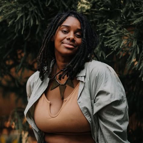 Luvenia Luv” Queenfrequency • Threads Say More