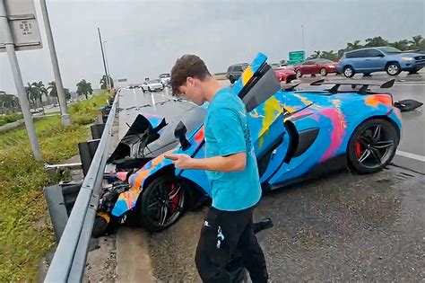 Youtuber Captures Moment He Crashes Mclaren 570s While Livestreaming