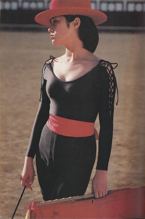 Yahooオークション 三田寛子写真集 Love Letter From Spain 撮影・
