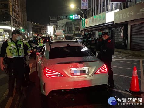 掃黑刨根不停歇 三重警大規模臨檢幫派聚會場所